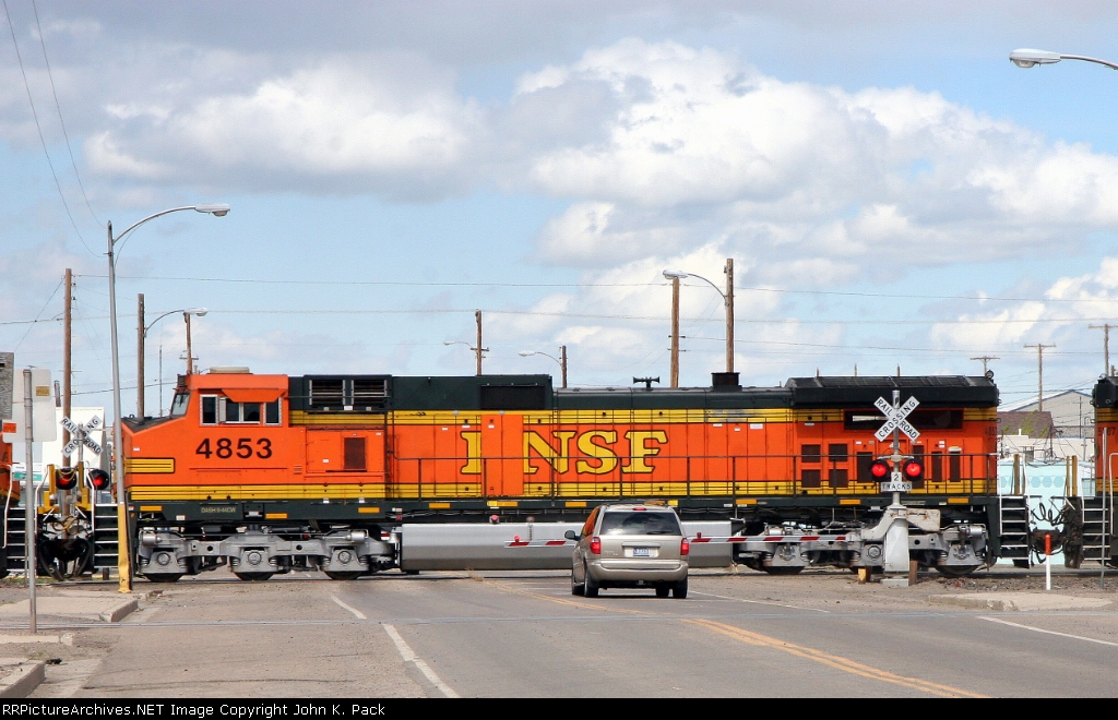 BNSF 4853